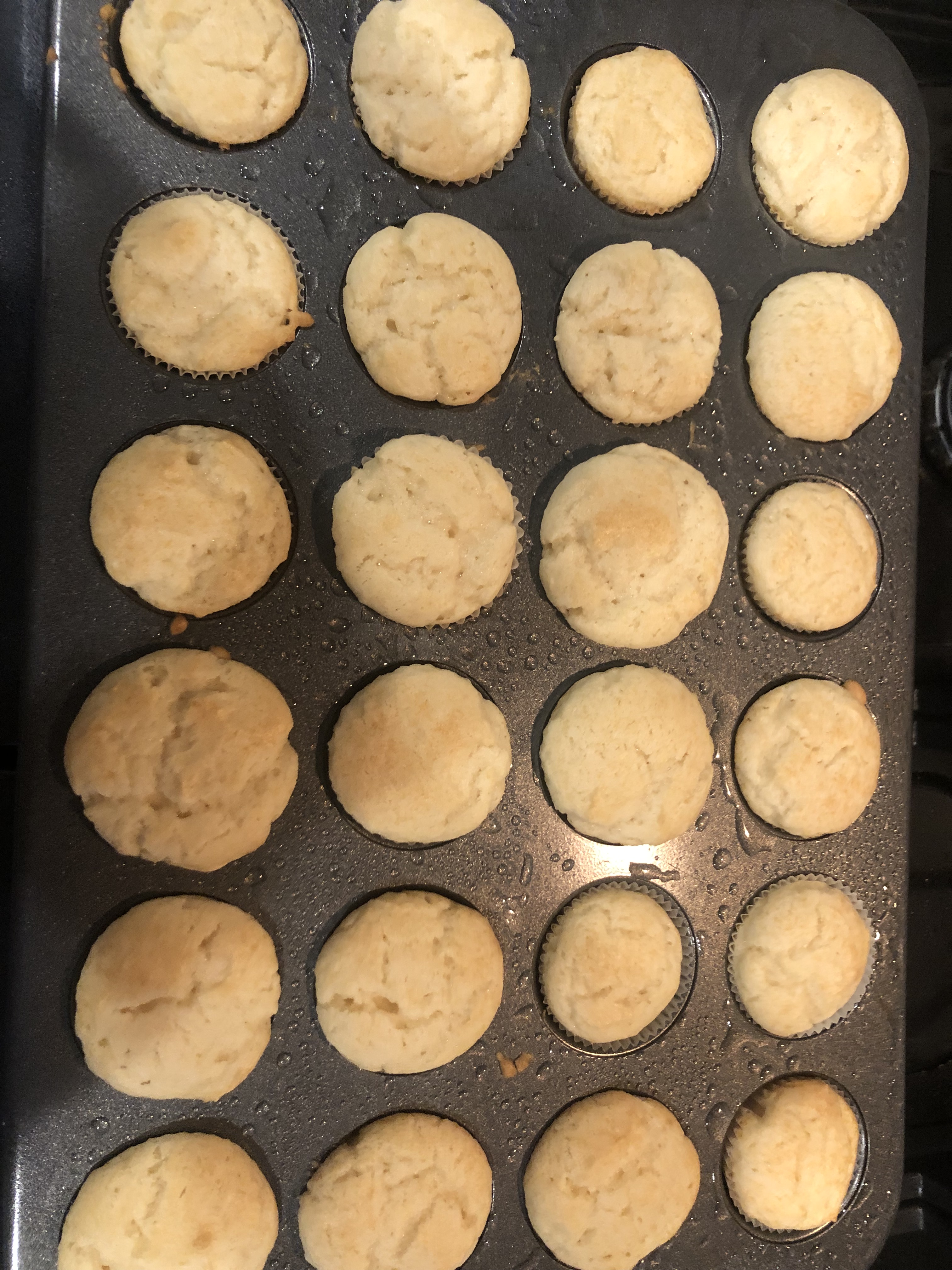 Hidden Center Cupcakes – Dan's Food Blog
